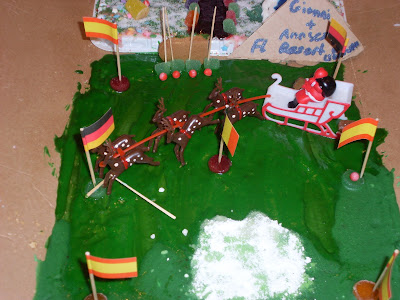 ♥ Juliana Talks Incoherently ♥: Ultimate Gingerbread House Cook-off!!