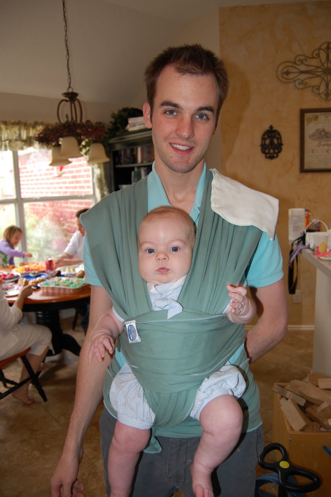 Colebirds: Real Men Wear Their Babies