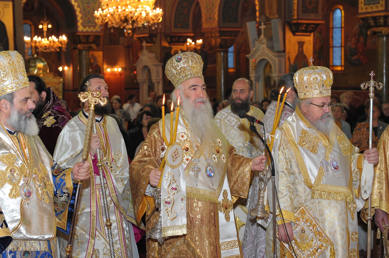 Ενοριακή ζωή - Άγιος Δημήτριος Πειραιώς: Η εορτή του Μητροπολίτου μας ...
