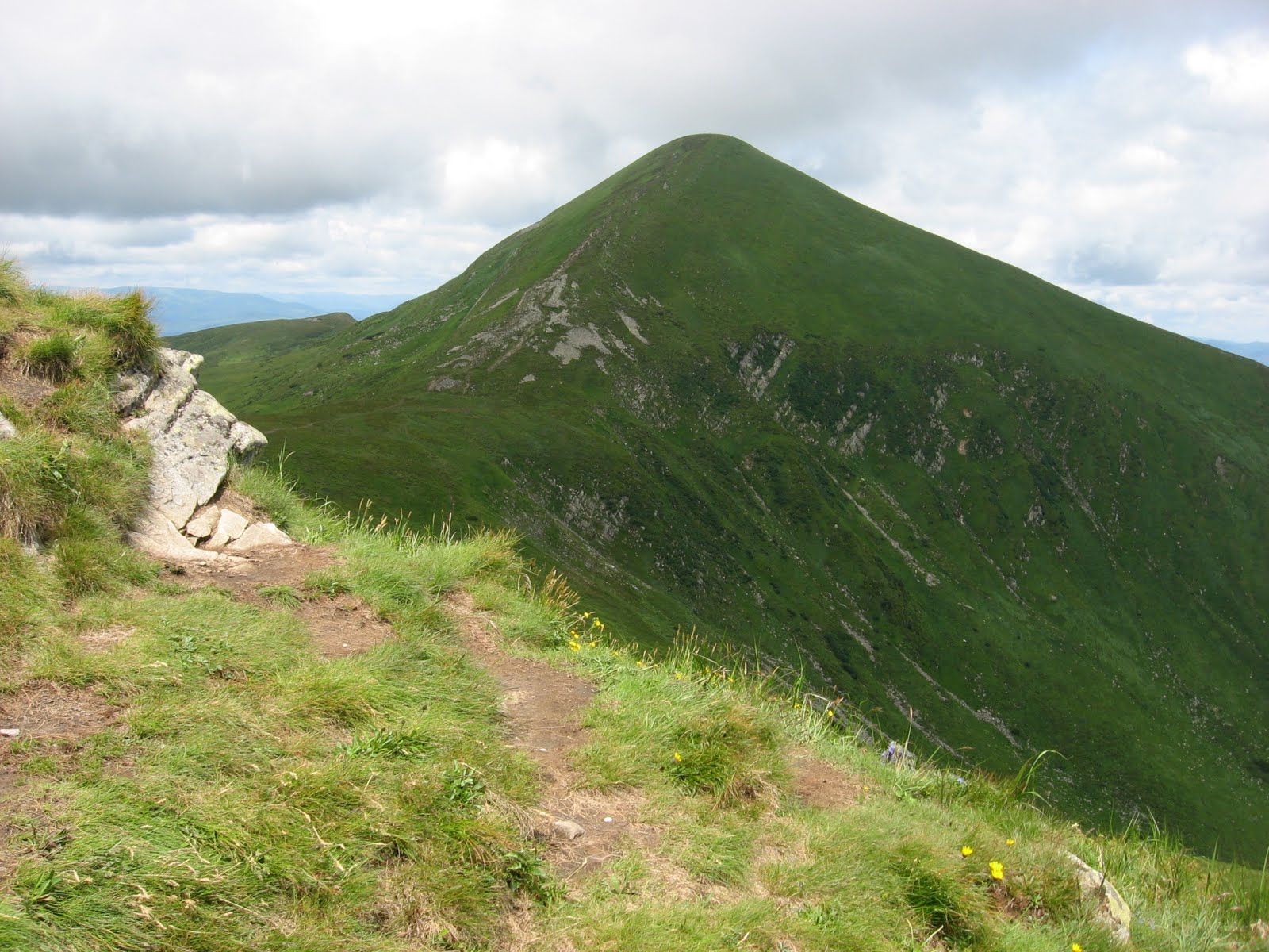 Traveller from Ukraine: Hoverla