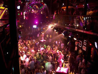 Disco Dance Classics: In mijn discotheek zat ik van de week...