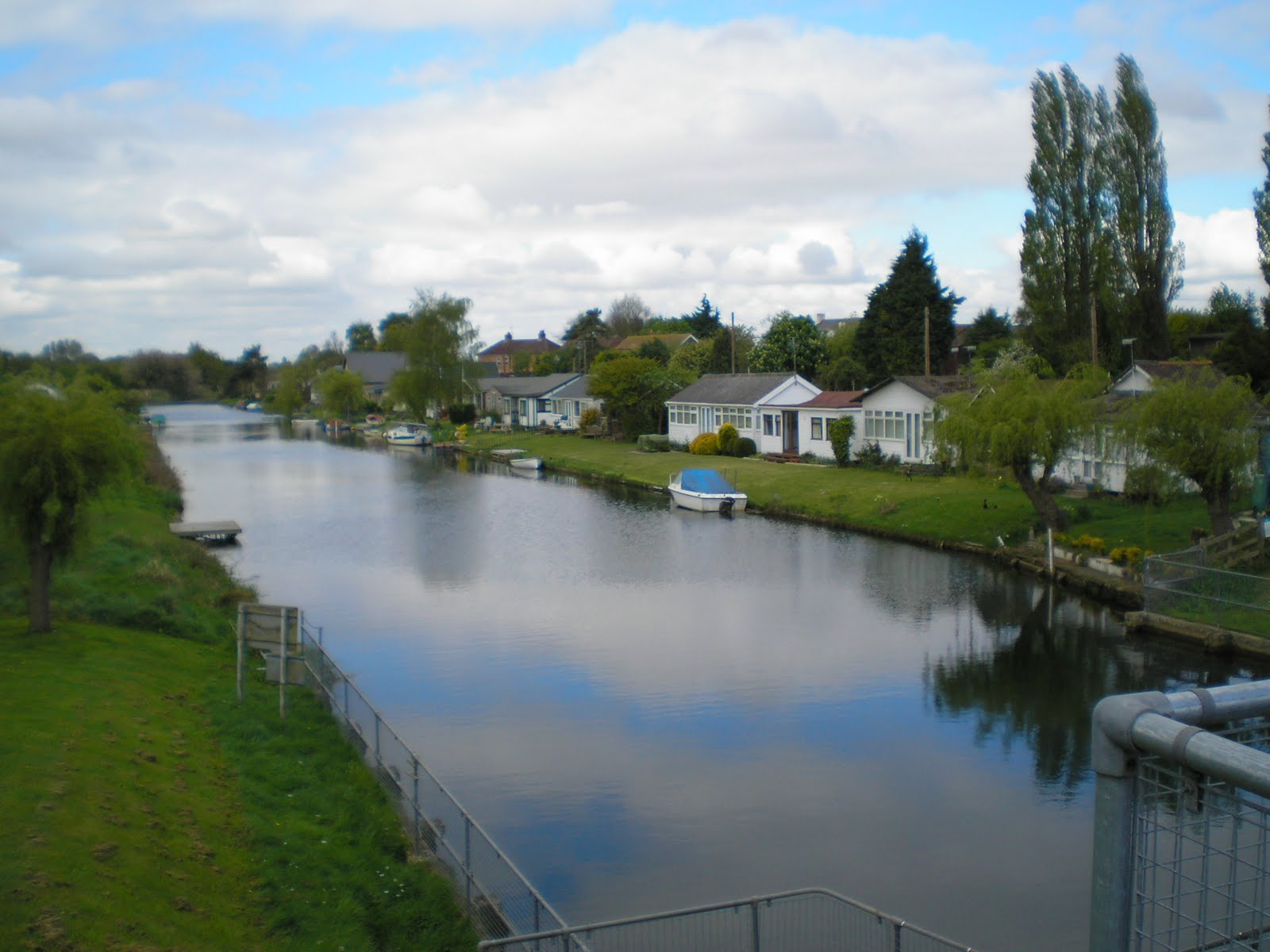 Journeys End a simple life in Lincolnshire: Surfleet Reservoir