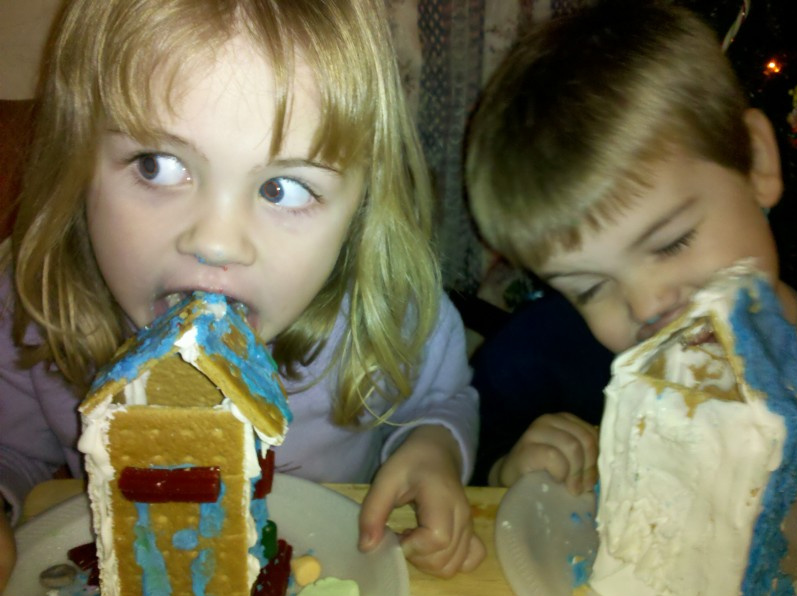 Eternal Lizdom: How To Eat A Gingerbread House