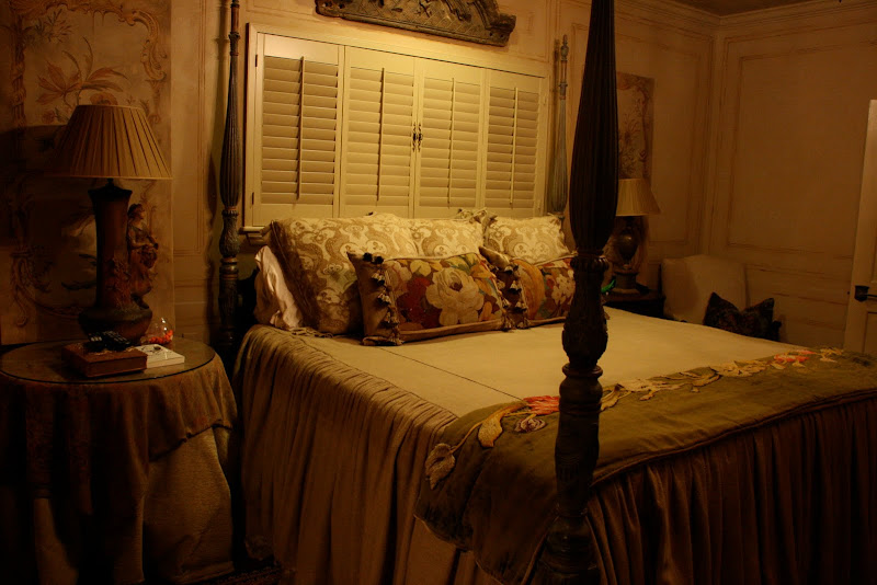 vignette design: Dinner with the Sinclair Sisters