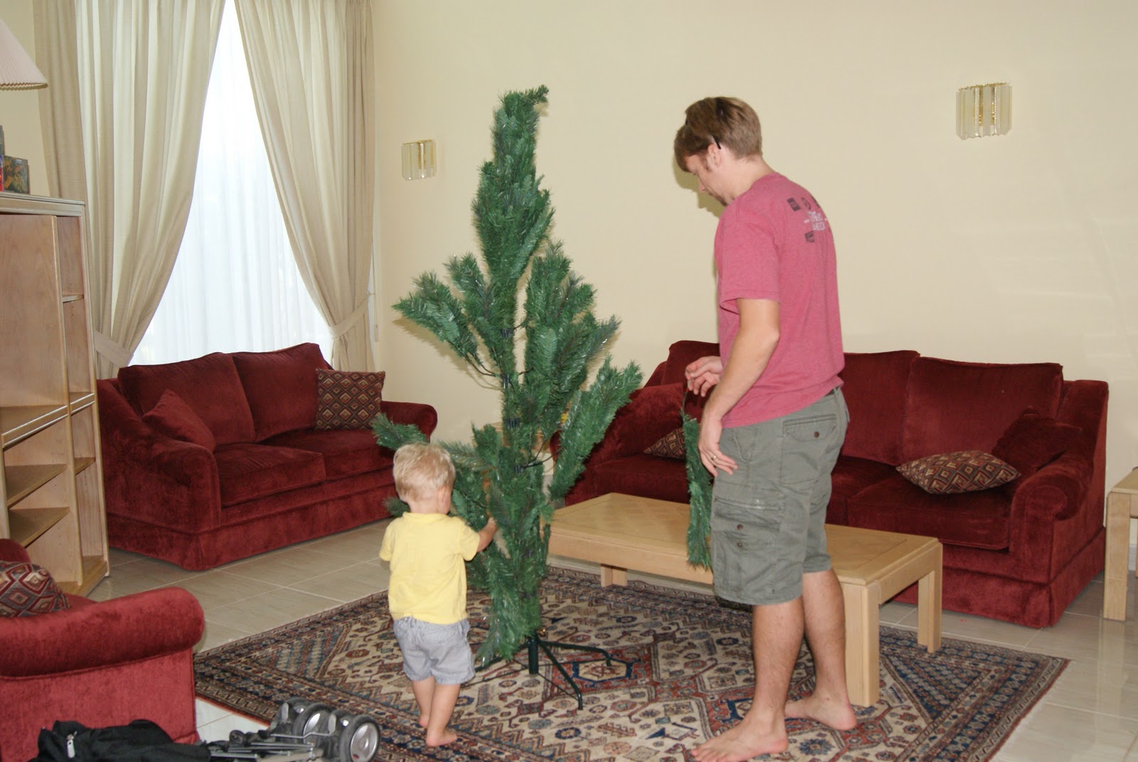 LAURAnce of aROBia: Christmas in Saudi Arabia