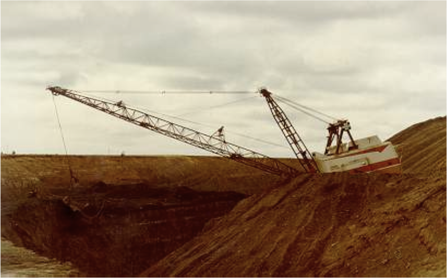 Mining Mayhem: Dragline Bench Failure