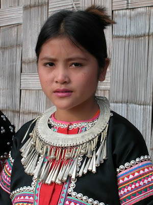 Clothing of Lahu Shi | MaeJaeBlog