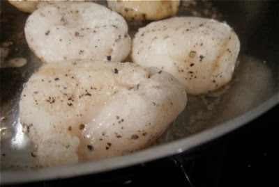 Pardon My Crumbs: Conquering a Cooking Phobia: Scallops Provençal