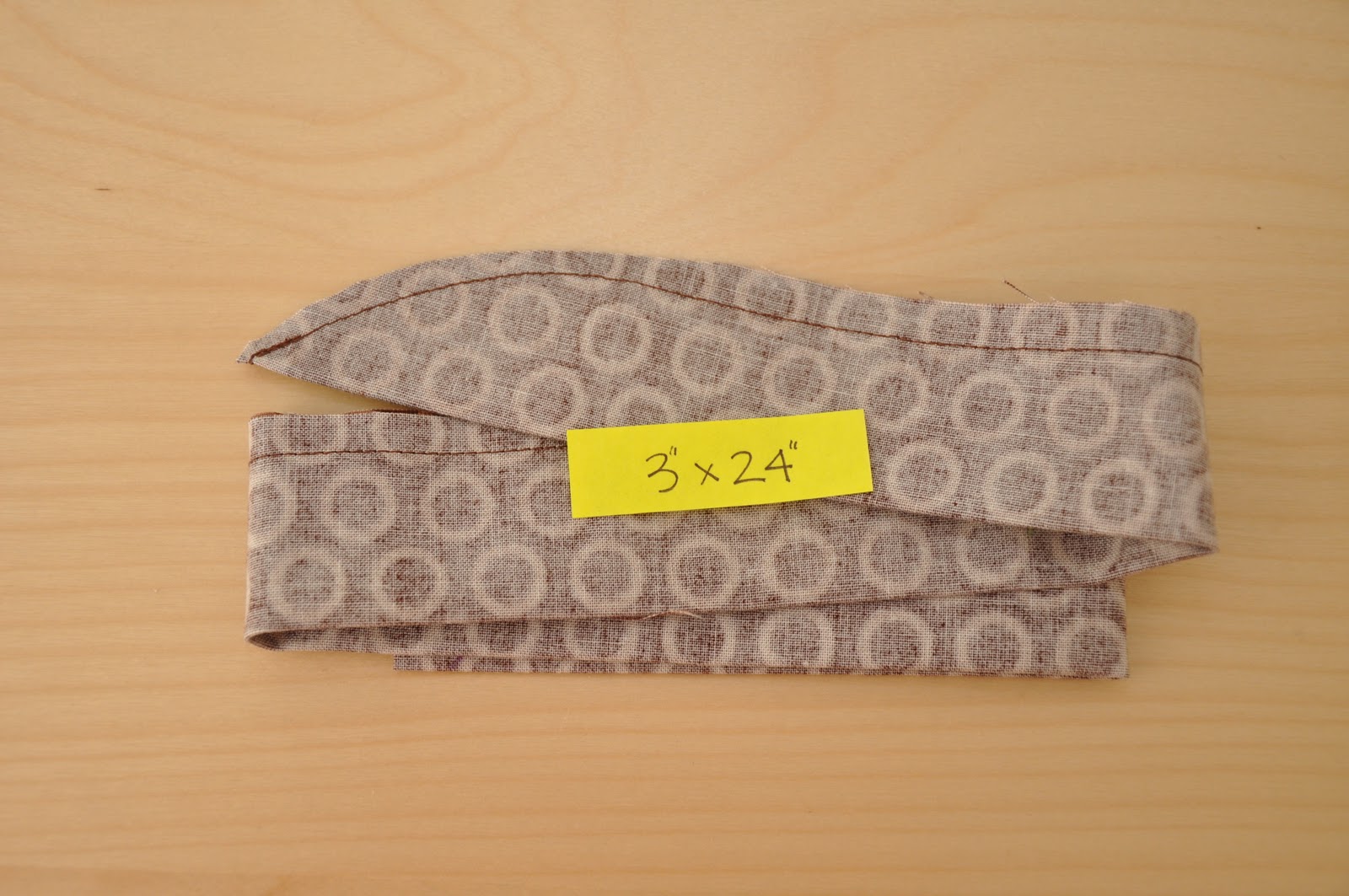 Made By Lisa G: Reversible Hooter Hider Tutorial