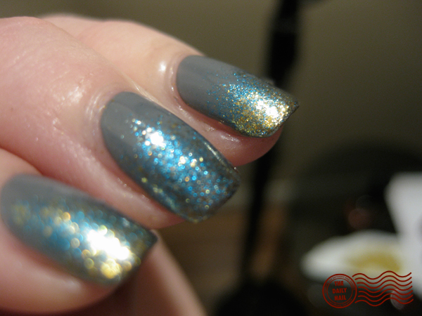 Gilded Gradients - The Daily Nail