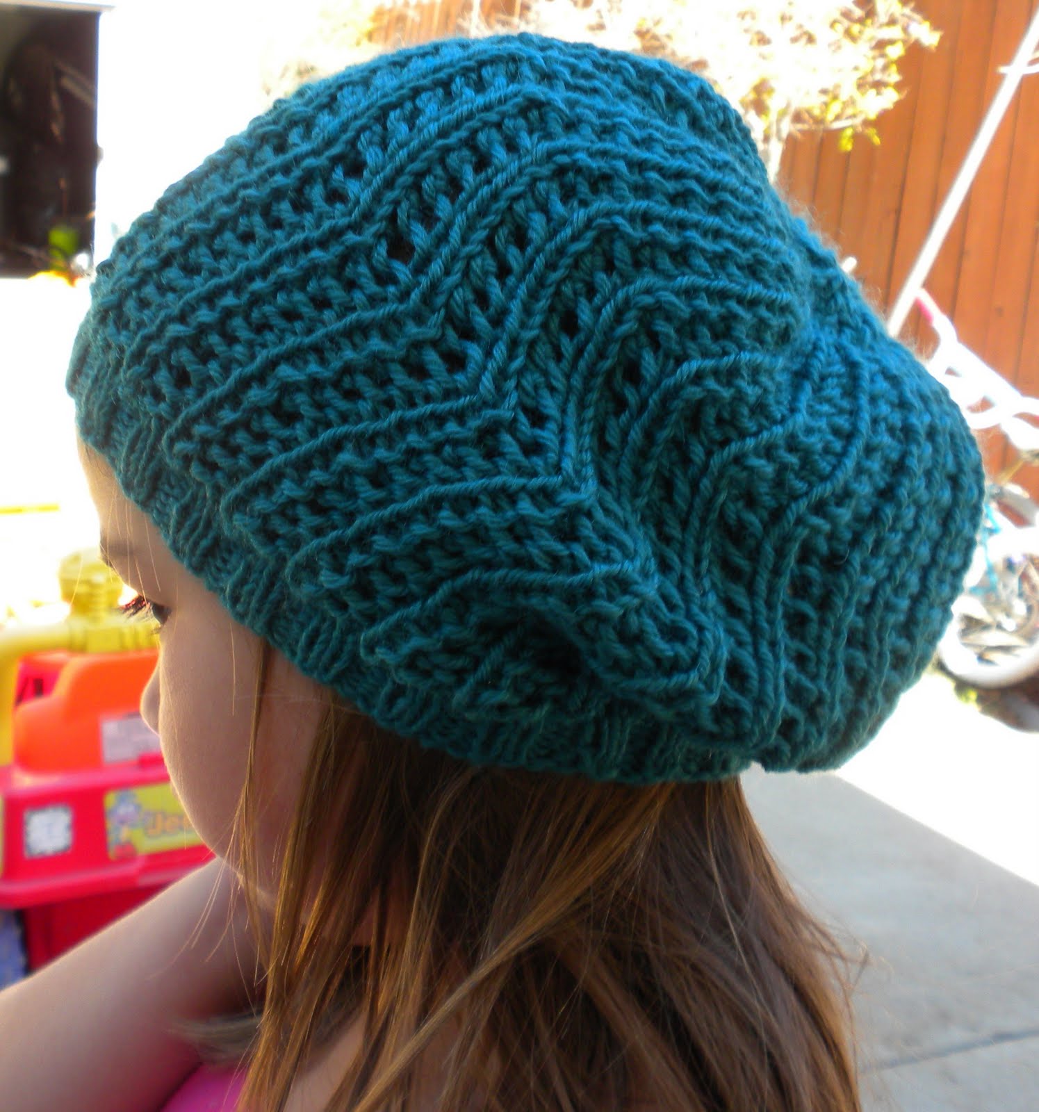 Nartian Knits: Gre-e-e-e-een. Green, green, green...