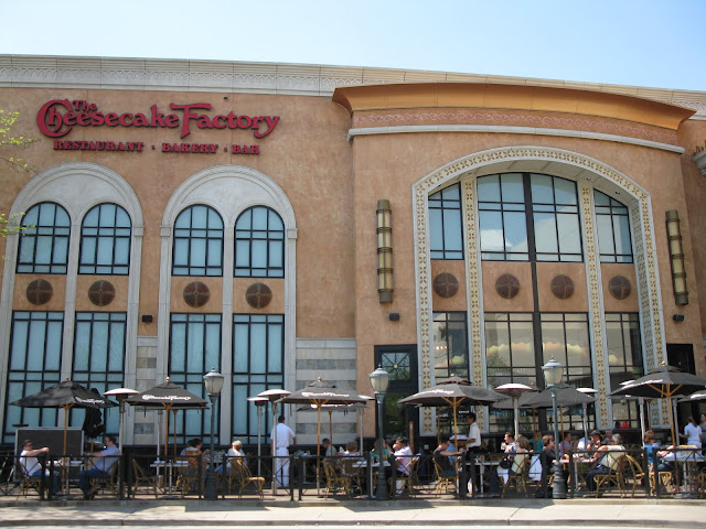 Paralyzed with JOY!: Cheesecake Factory: check!!