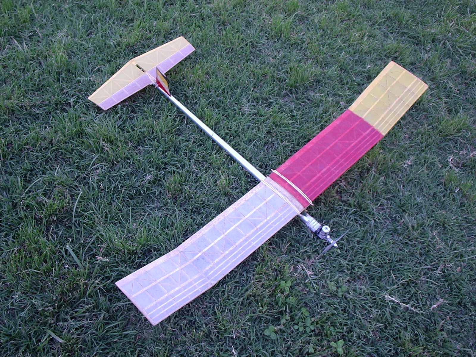 Volar Libremente - Free Flight Models Airplanes: ENERO 1\2 A - F1J