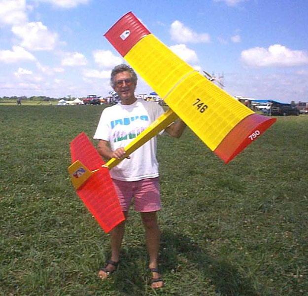 Volar Libremente - Free Flight Models Airplanes: RAMROD 250 - 600. Ron ...