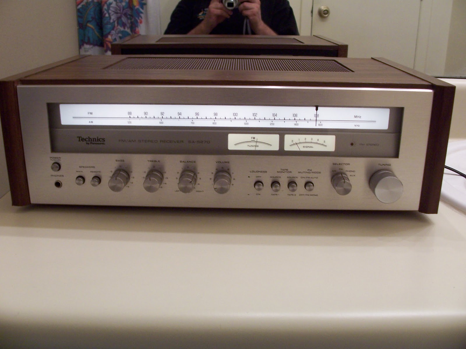 Revolver: 21. Technics SA-5270 Receiver From 1977