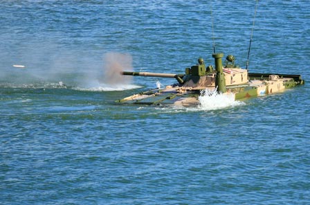 gambar TNI Indonesia: Gambar Tank TNI Indonesia