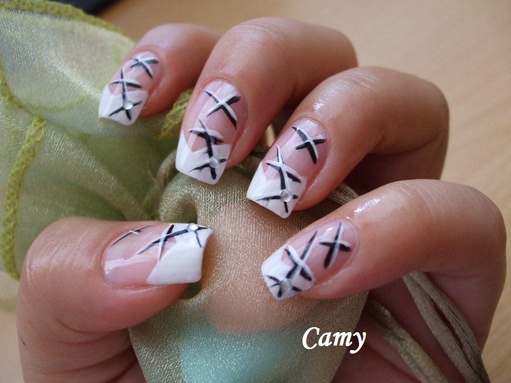 Abstract French Manicure | Camy's Beauty Corner