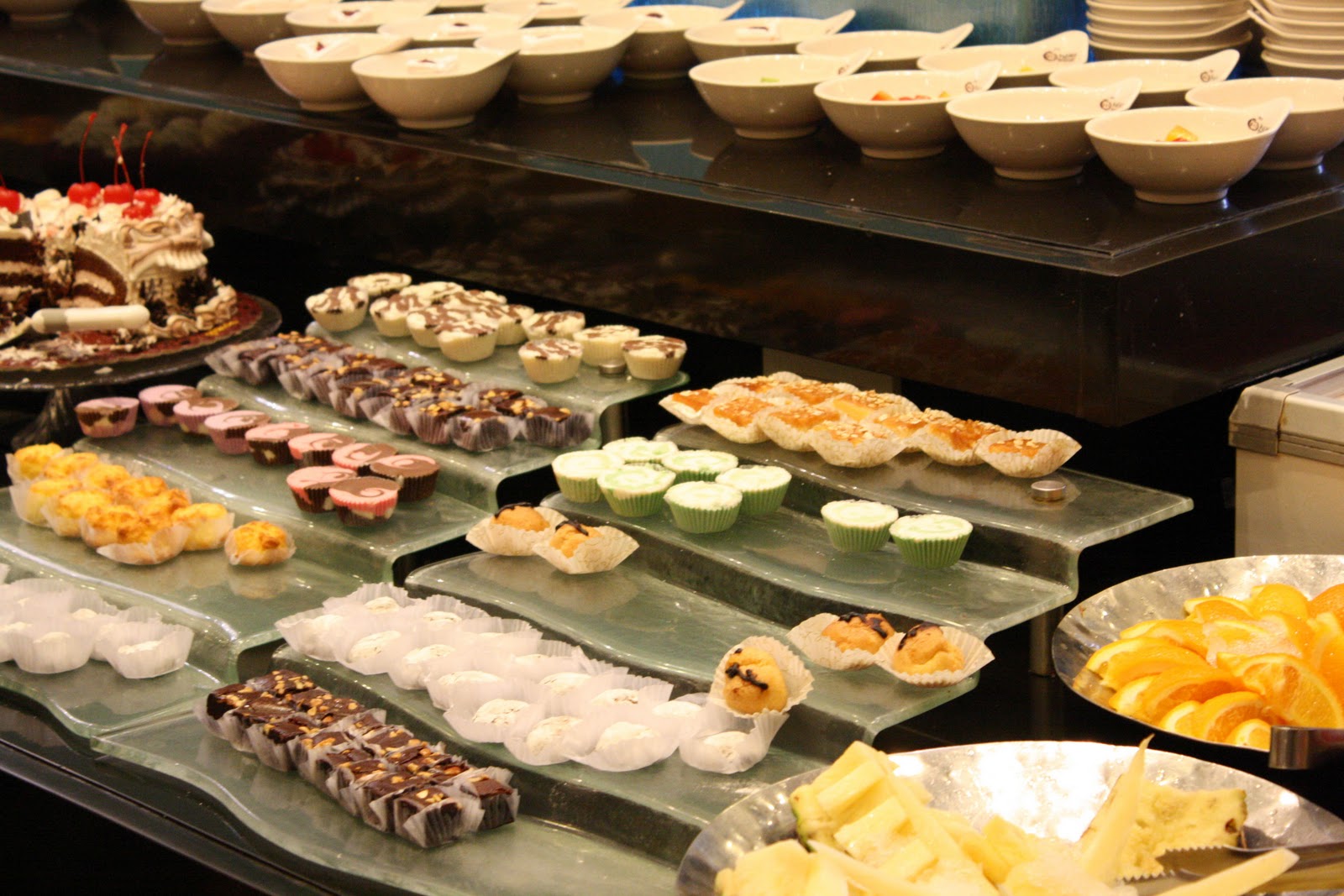 tipidobo: Yakimix - Mall of Asia