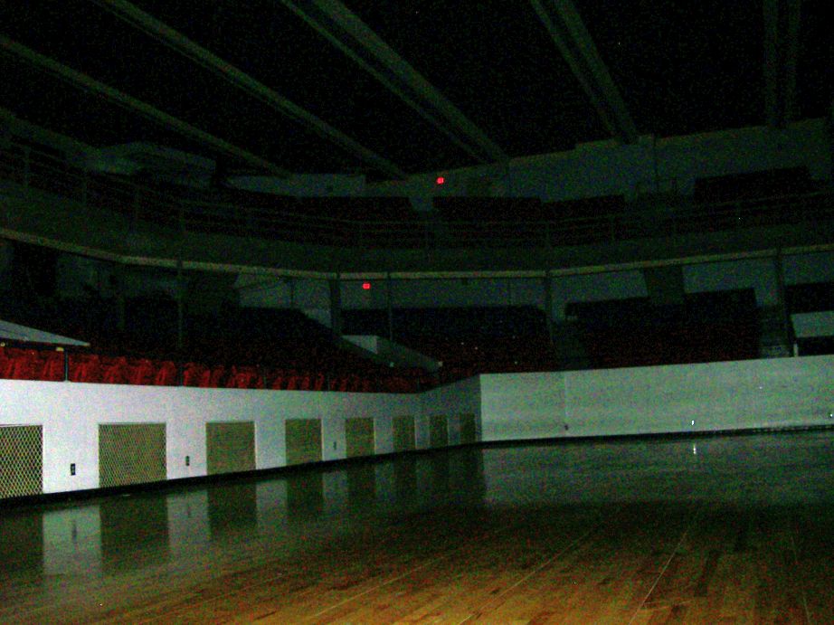 Unbreakable's Musings: Ghost Hunting at Memorial Hall-Kansas City, Ks