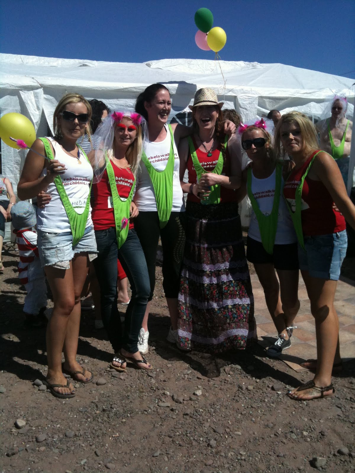 Dave Mac On The Blog: WEDNESDAYS VIRAL VIDS - MANKINI RUN WHITEBAY EAST ...