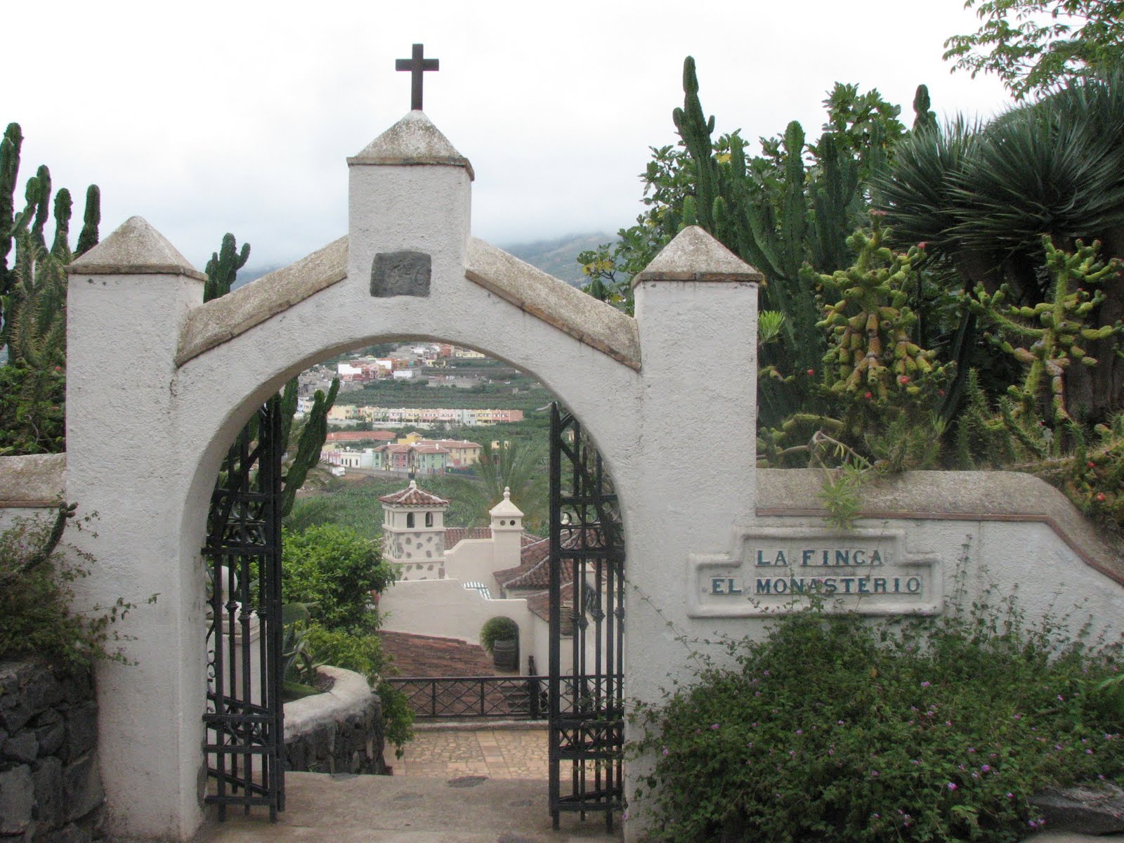 ¡Disfrutando de la vida!: Mesón del Monasterio: ¡Más que un restaurante ...