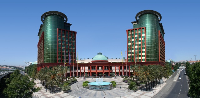 Arquitectos Zulianos C.A.: Torre Oriente del proyecto Torres Colombo en ...