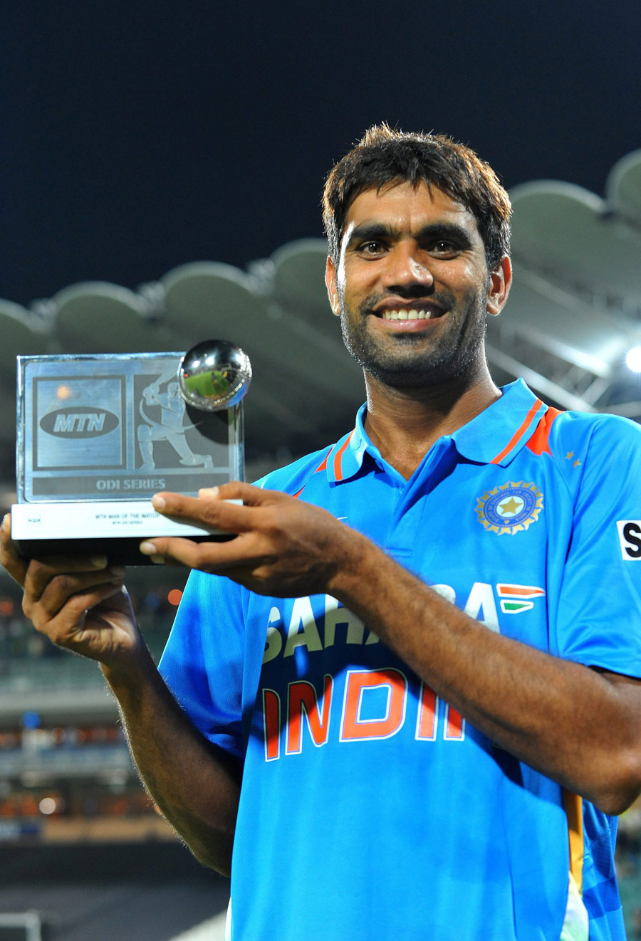 Famous Cricketers Biography: Munaf Patel Biography