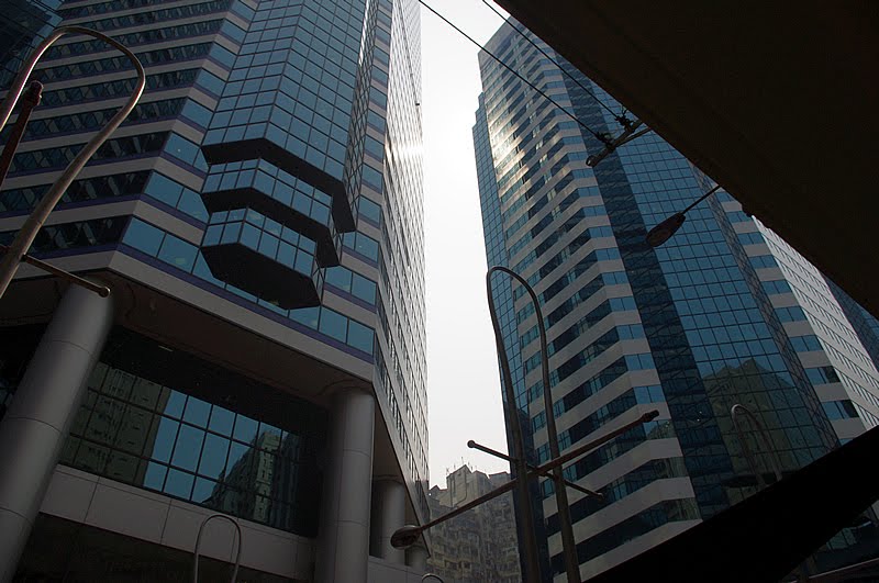 Rus and Em's Hong Kong Diary: Devon House, Taikoo PLace, Em's Work ...