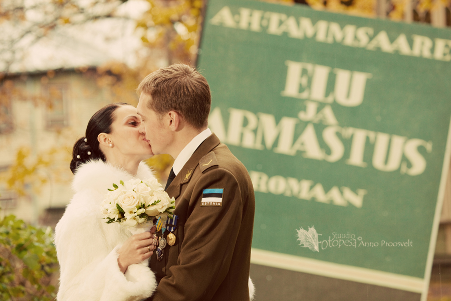 Pulmafotod sügisel- fotograaf Anno Proosvelt - Fotostuudio Fotopesa