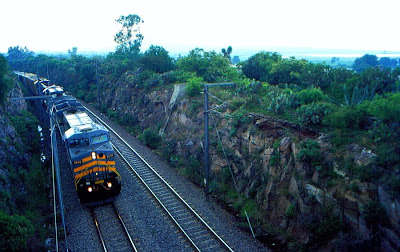 Mexican Railroads: Ferromex & KCSM - Querétaro to Mexico City