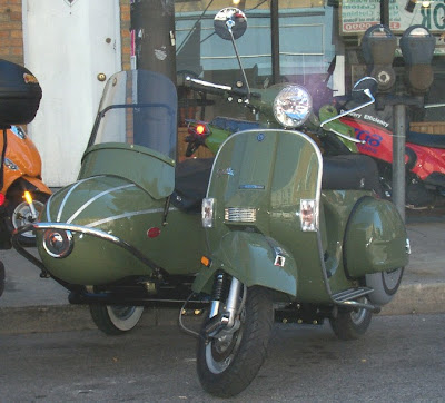 Philadelphia Scooters: Avocado Genuine Stella and Sidecar