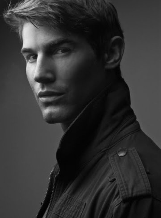 Man Amazing Man Ryan Daharsh 02