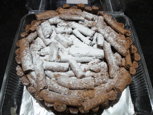 Pagkaon--the Foodscapades: Concord Cake at Tiny Kitchen