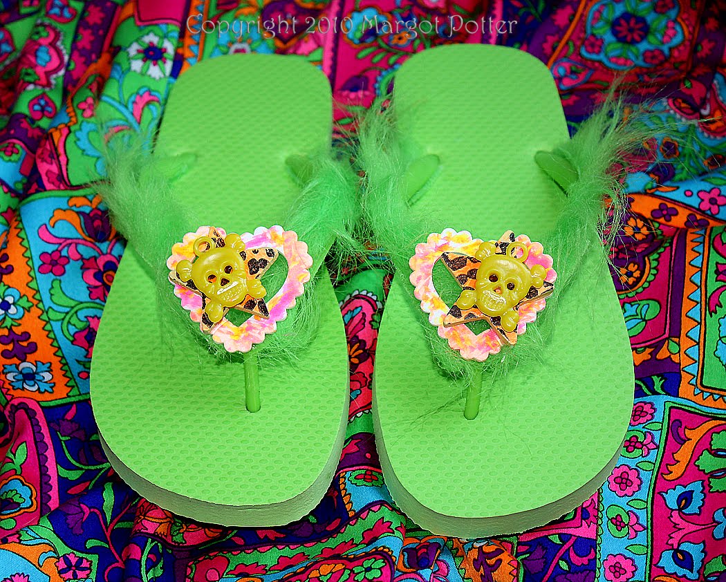 iLoveToCreate Blog: ILoveToCreate Teen Crafts: Funkadelic Flip Flops