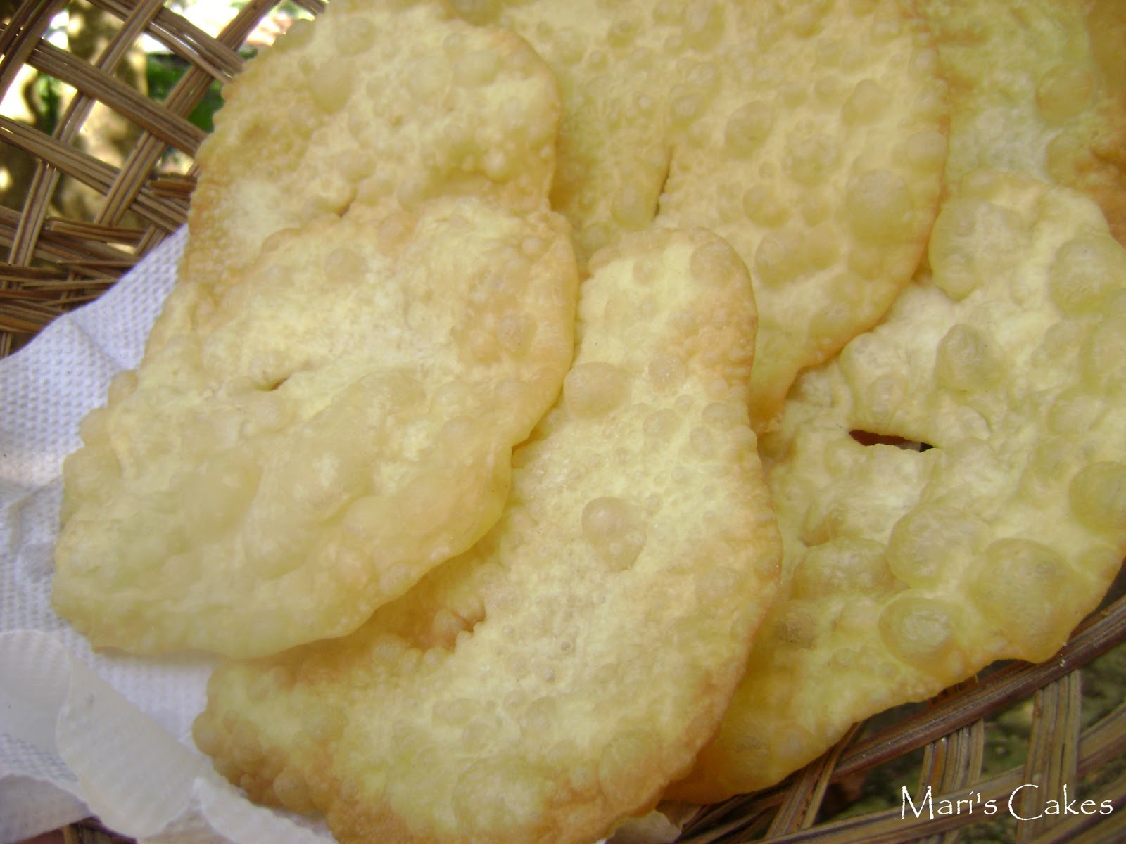 Dominican Johnny Cakes or Yaniqueque | Mari's Cakes (English)