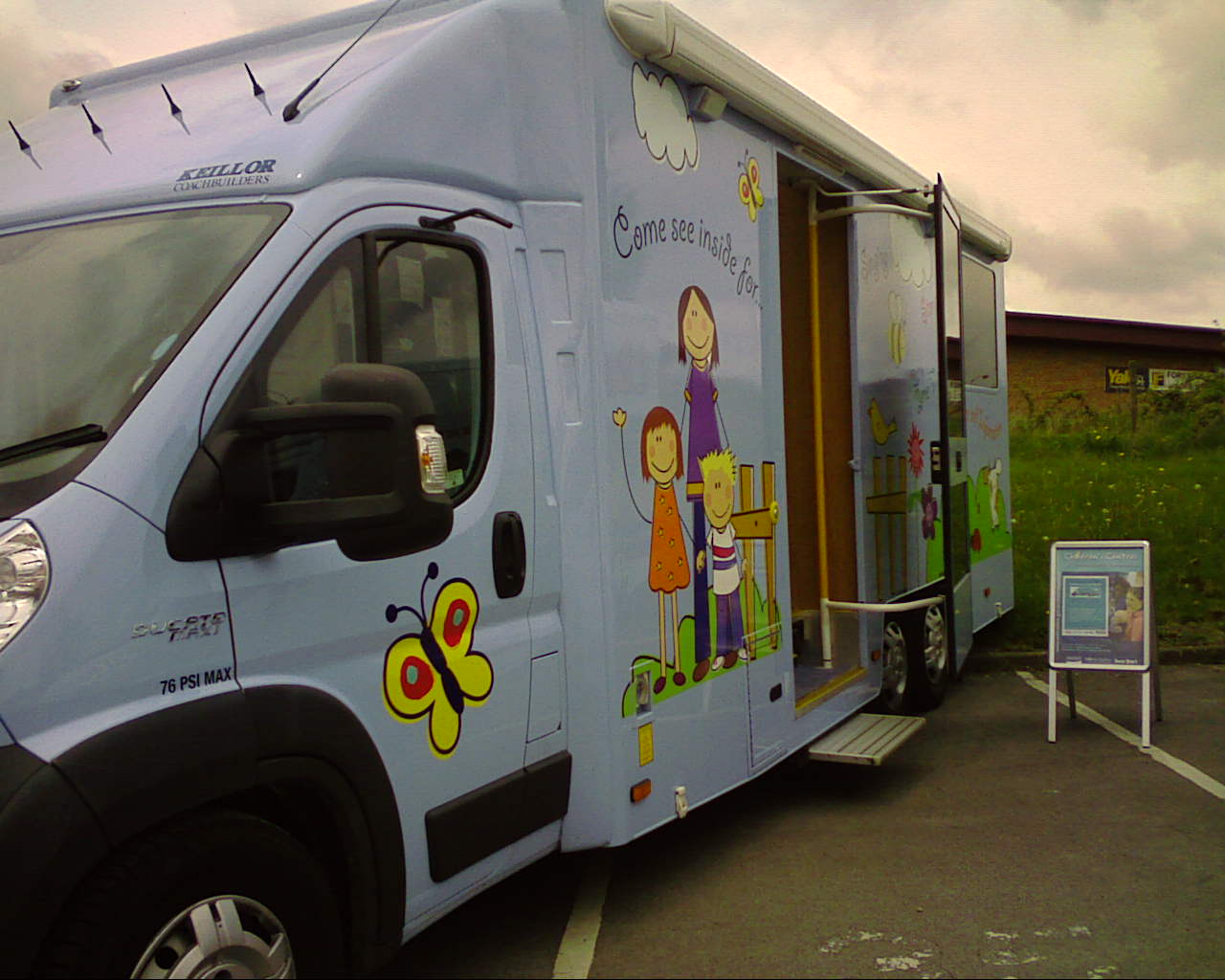 Children's Mobile Libraries: New children's library bus hits the road ...