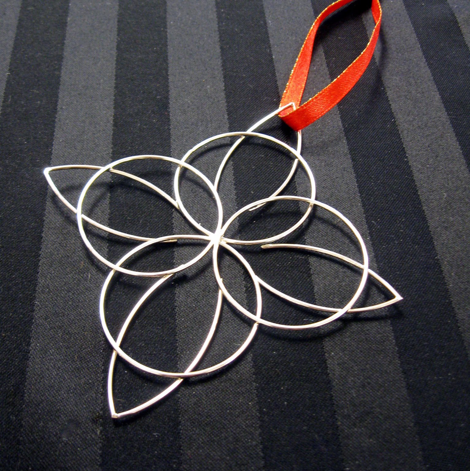 Boston Handmade: Handmade Snowflakes