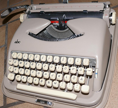 Davis Typewriter Works: The ABC in Detail - 4