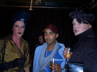 Giles unveils his New Look - DisneyRollerGirl