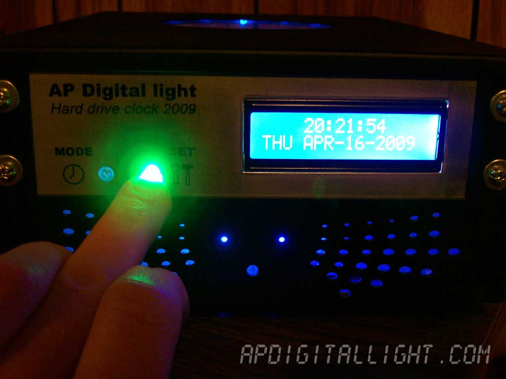 AP Digital light: DIY hard drive clock (part 12)