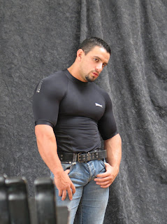 Born 2 B Huge - Ignacio Torres