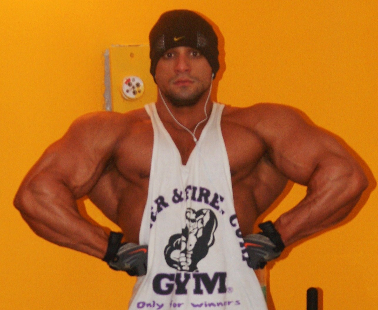 Born 2 B Huge - Ignacio Torres