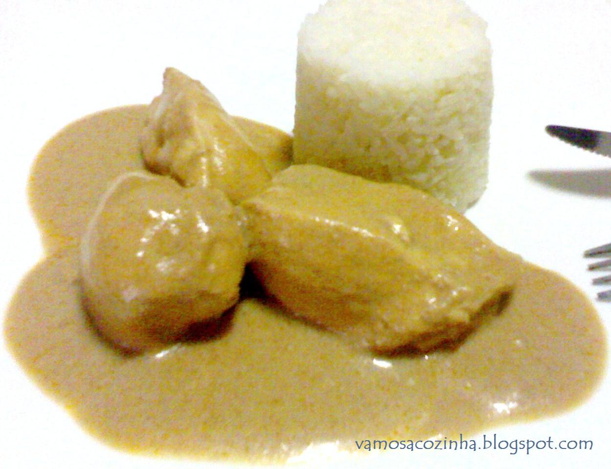 Simples & delicioso!: Caril de amendoim (de frango)