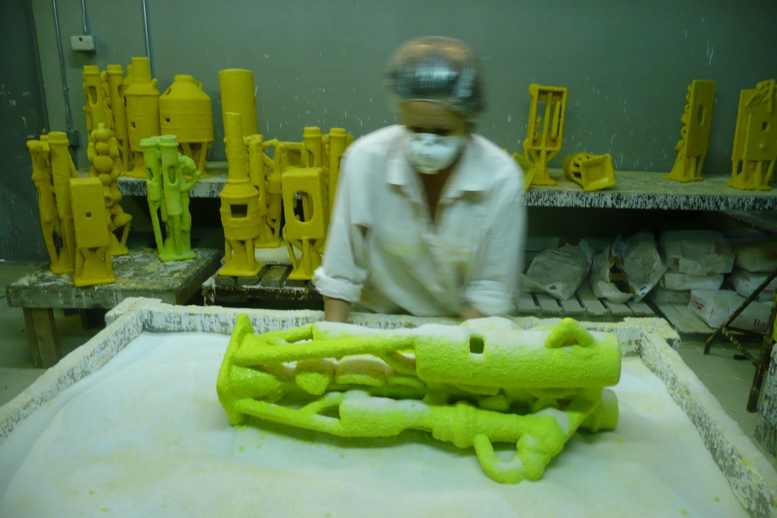 Luis Montoya and Leslie Ortiz: Making the ceramic shell molds on the ...