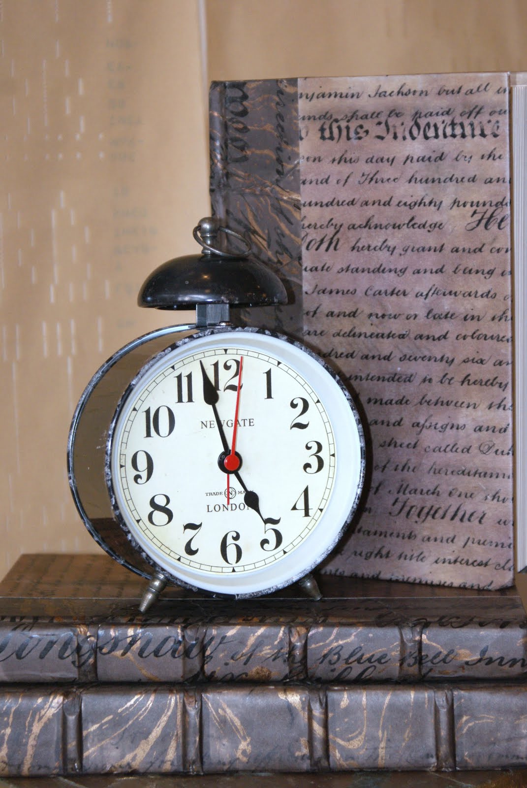 Faded Elegance Style: Newgate Clocks|British design at its best Faded Elegance Style: Newgate Clocks|British design at its best