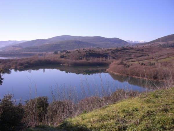 BIERZO NATURA: Vertidos de aguas fecales al lago de Carucedo