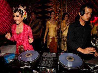 Foto dugem dian Sastro Wardoyo