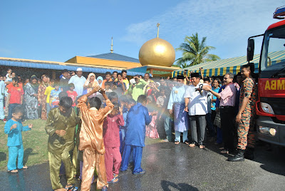1Malaysia macam-macam ada: MAJLIS BERKHATAN BERAMAI-RAMAI KG. PANCHOR