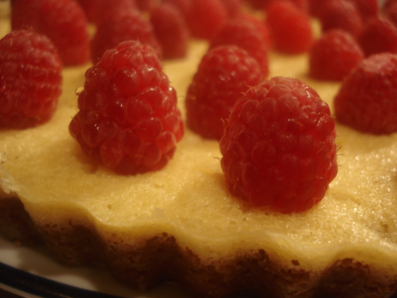 A Kitchen In Brooklyn: Sasha's Kitchen: Key Lime Raspberry Tart