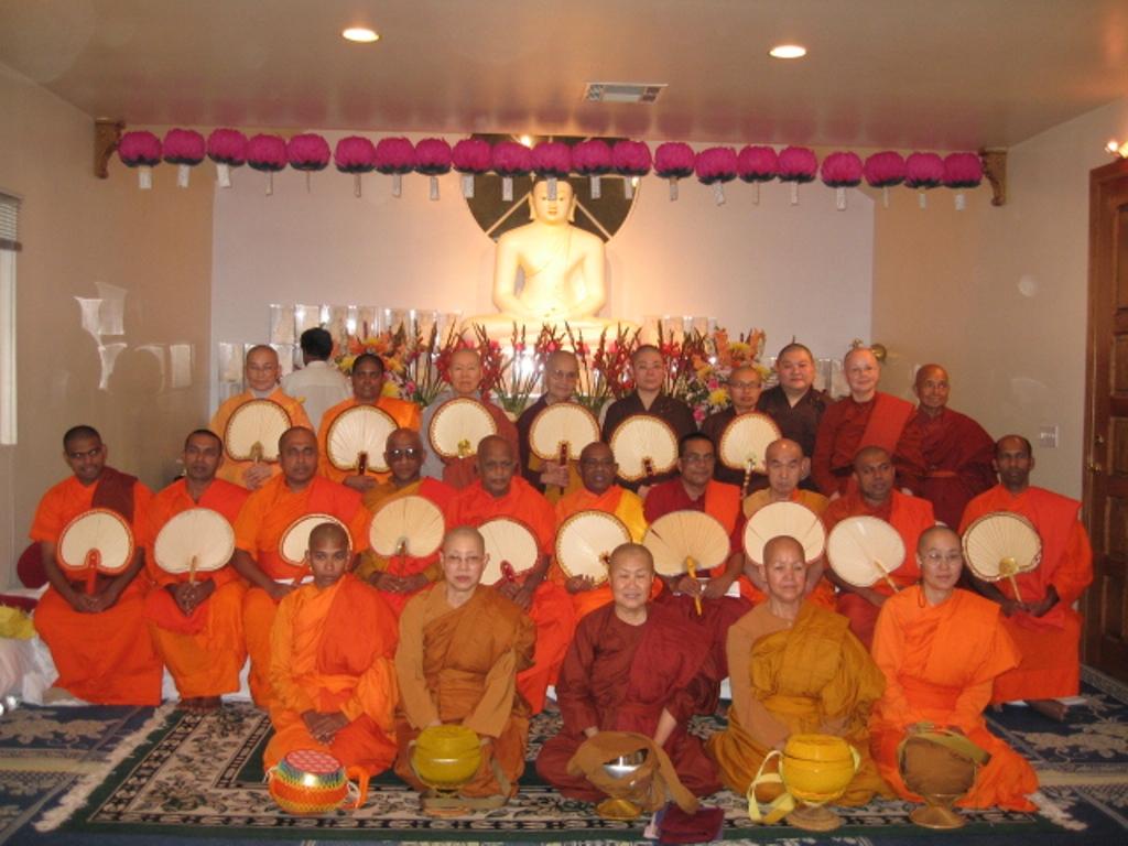 Budsas: Bhikkhuni Ordination in Los Angeles